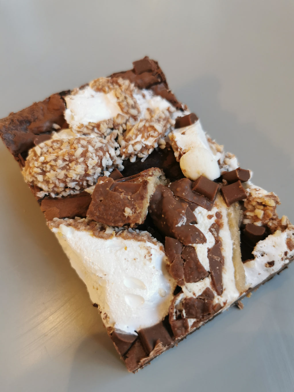 Snowball & teacake Brownie – Rabbit Hole Cakes