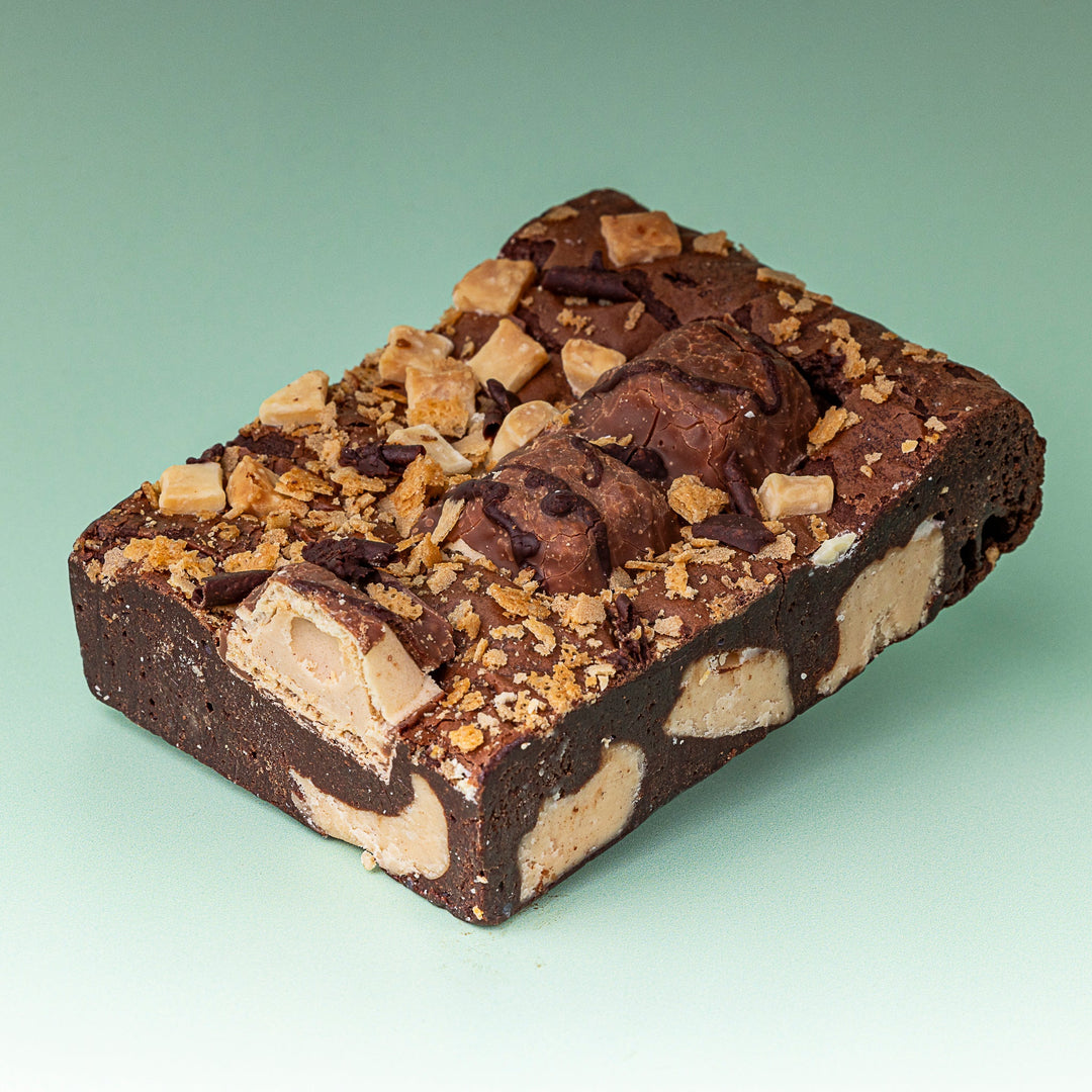 Kinder Brownie – Rabbit Hole Cakes